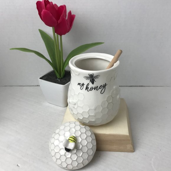 Dining | Nwot Honeybee Honeycomb Honey Pot Jar With A Bee Design | Poshmark